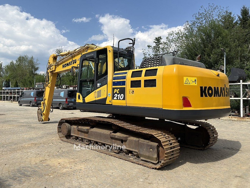 Komatsu PC210LCi-10 bager guseničar