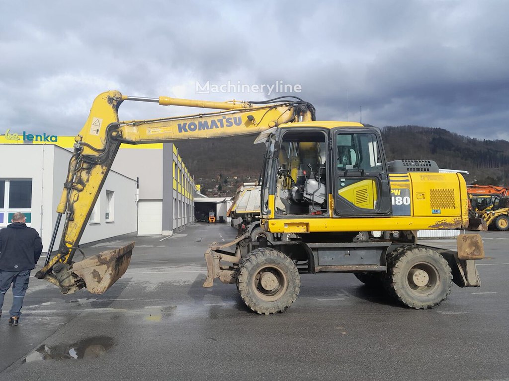 Komatsu PW180 bager točkaš