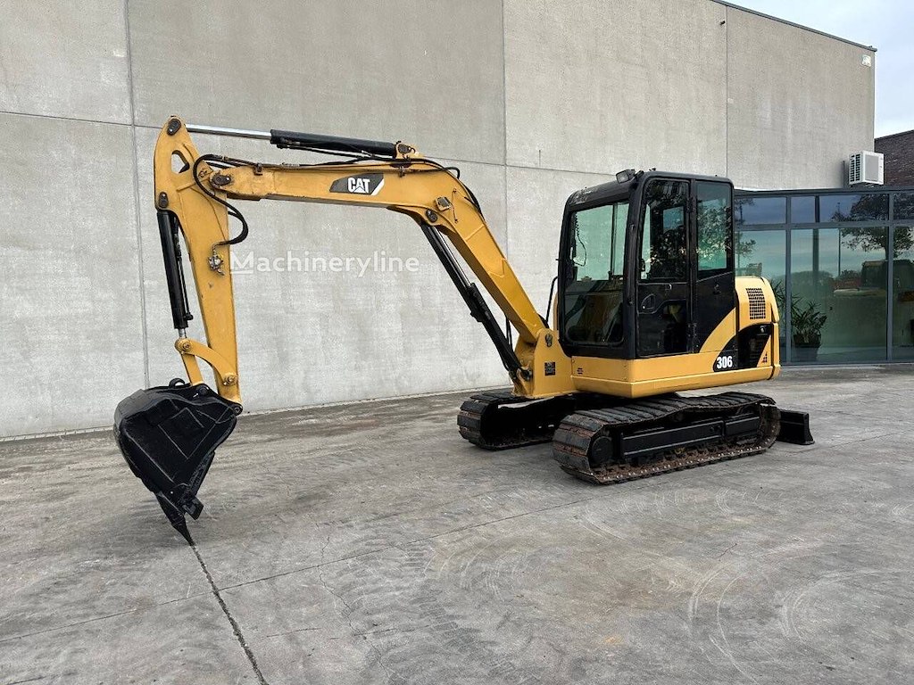 Prodaje se Caterpillar 306 mini bager na aukciji