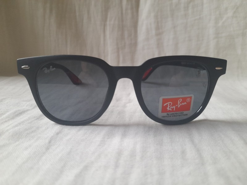 Ray Ban RB4553 FERRARI