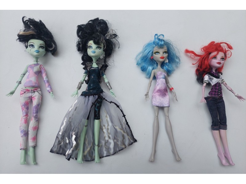 Monster High lutke predivan lot