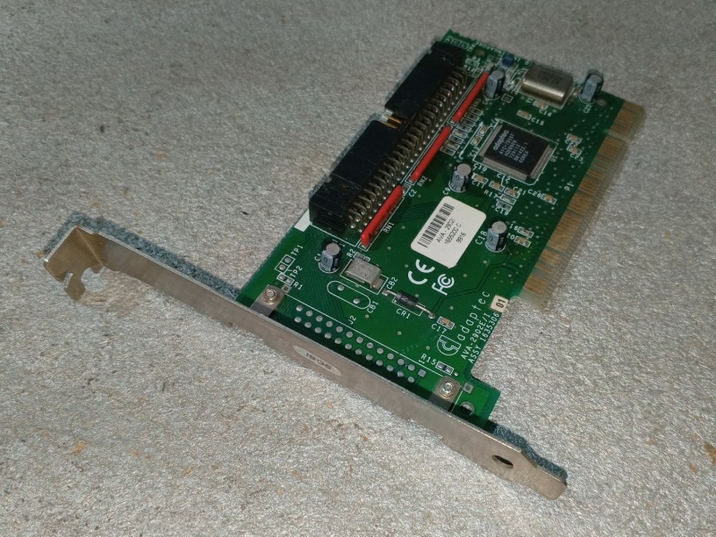 Adaptec AVA-2902E-I PCI SCSI Kontroler