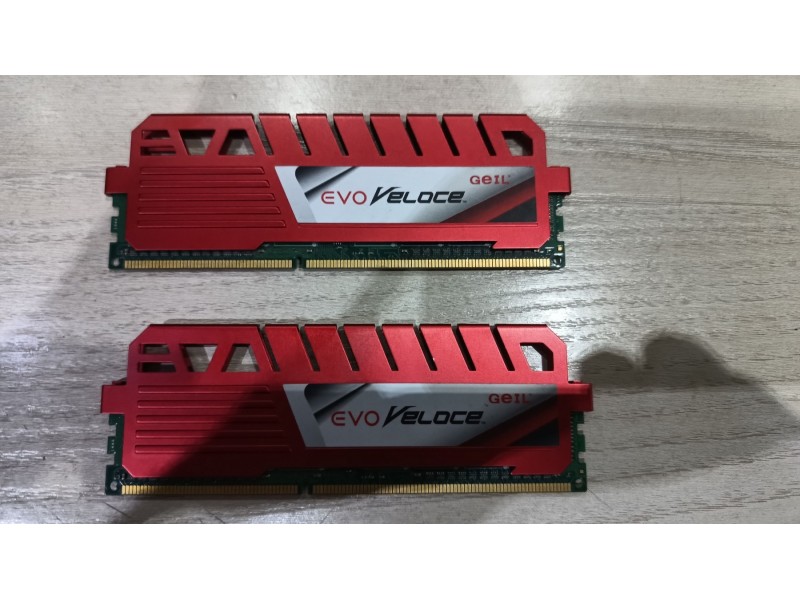 16GB DDR3, GeIL CL9.9-9 D3-1600, 1600MHz