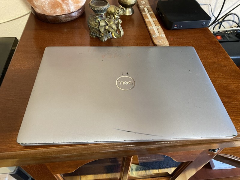Dell 5410 i5 10th za delove ili popravku