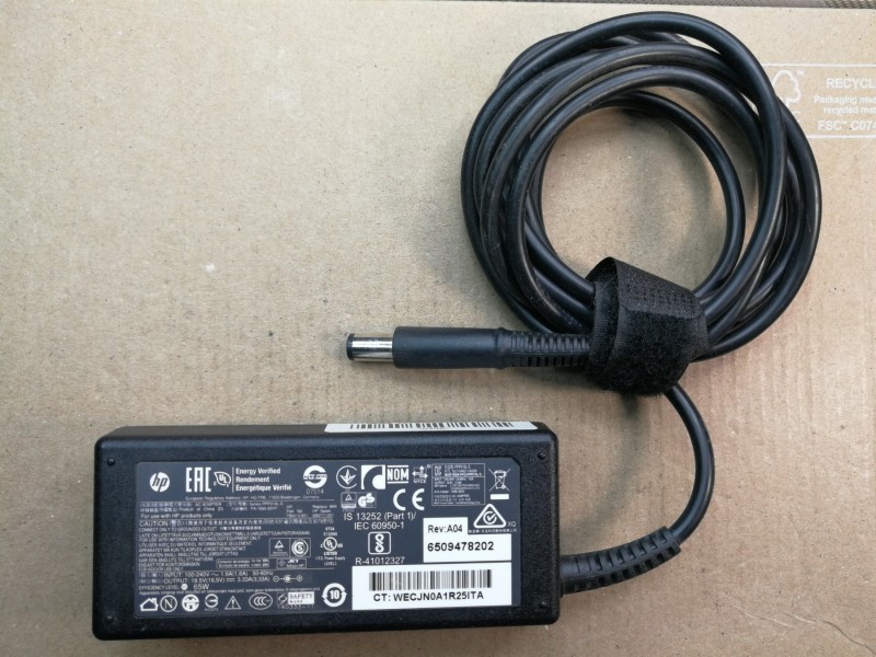 Adapter HP PPP009C 19,5V --- 3,33A 65W