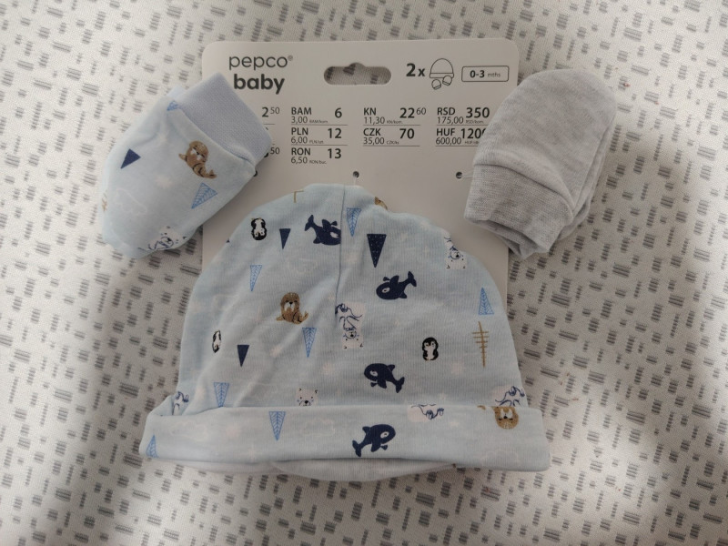 Baby set - rukavice, kapice i tetra pelene X2 - NOVO