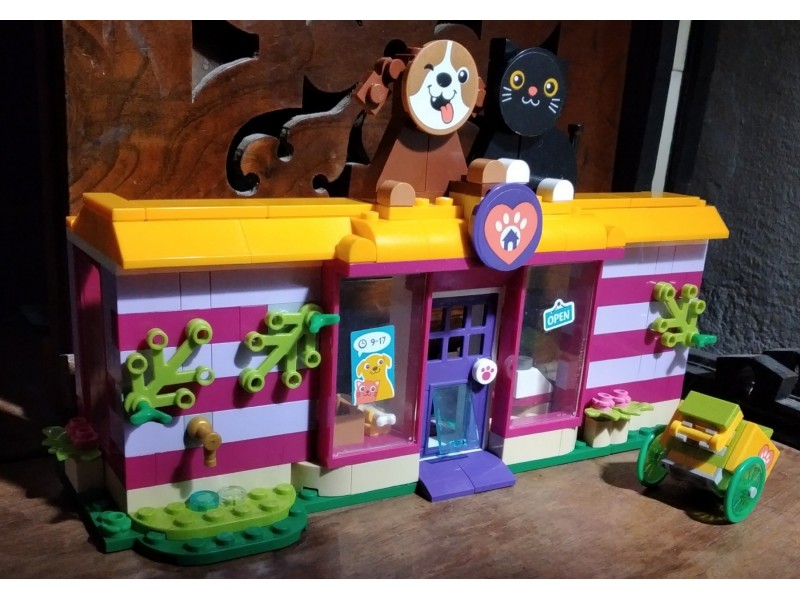 Lego Friends Pet Adoption Café