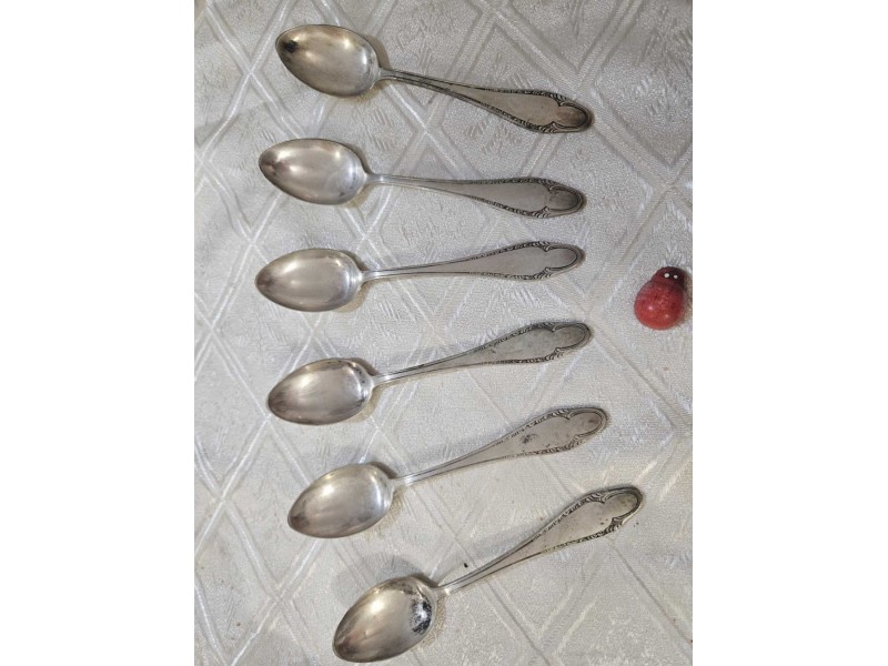 KOMPLET 6 KAŠIČICA NEMAČKE SVEDENE PRELEPE