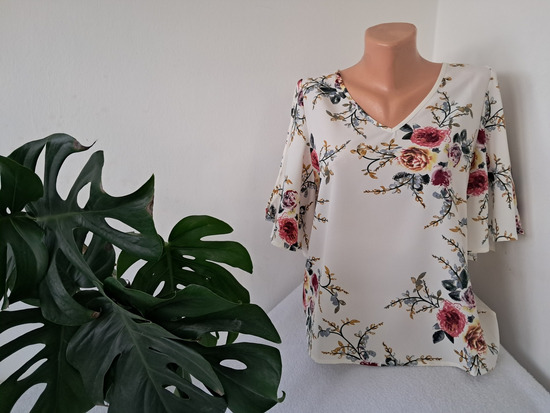 NOVA floral bluza razrezani rukavi vel L