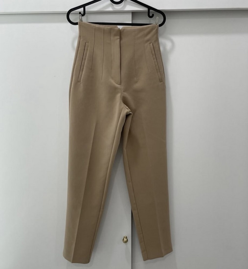 Zara pantalone