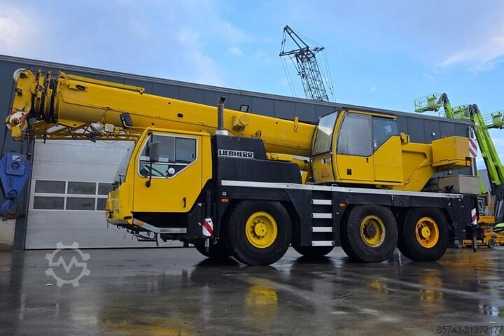 Dizalica na celom terenu
Liebherr LTM1045-1 As-Is, Diesel, 6x6x6 Drive, 45t Capacity