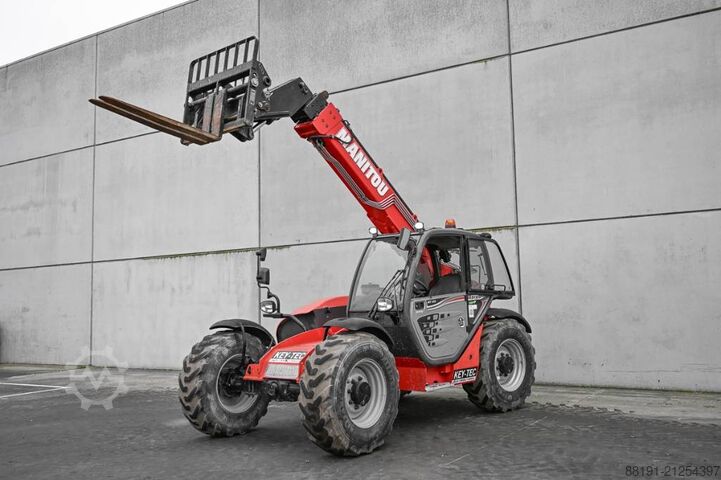 Teleskopski utovarivač
Manitou MT 932