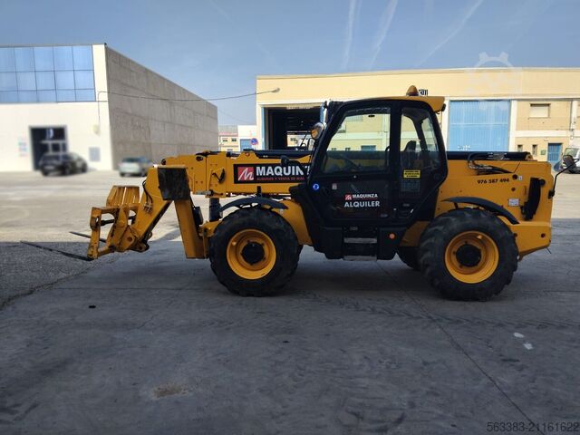 Teleskopski utovarivač
JCB 540.180