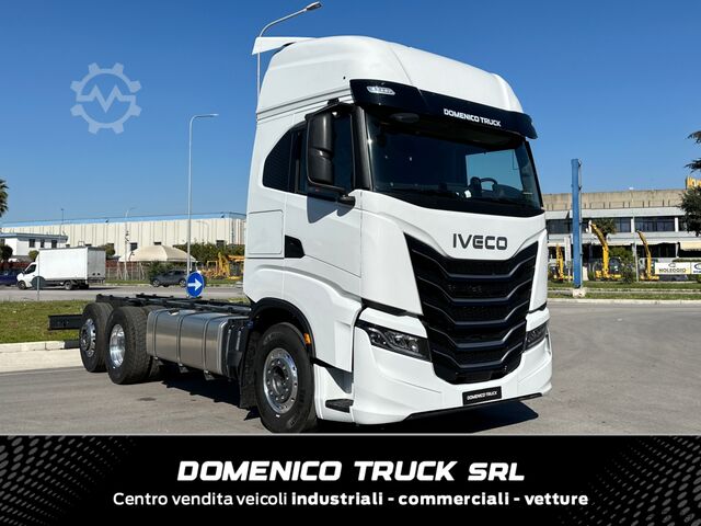 Šasija kamiona
Iveco S-Way 500 6x2 ADR Full-Pneumatic