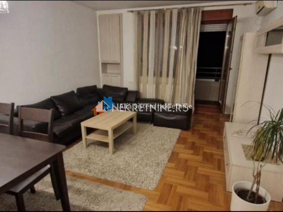Voždovac, Lekino brdo, 3.0 stan, 65m2, 800 EUR, ID 53008