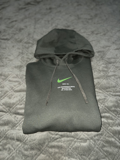 NIKE Club Swoosh backprint hoodie vel. M NOVO