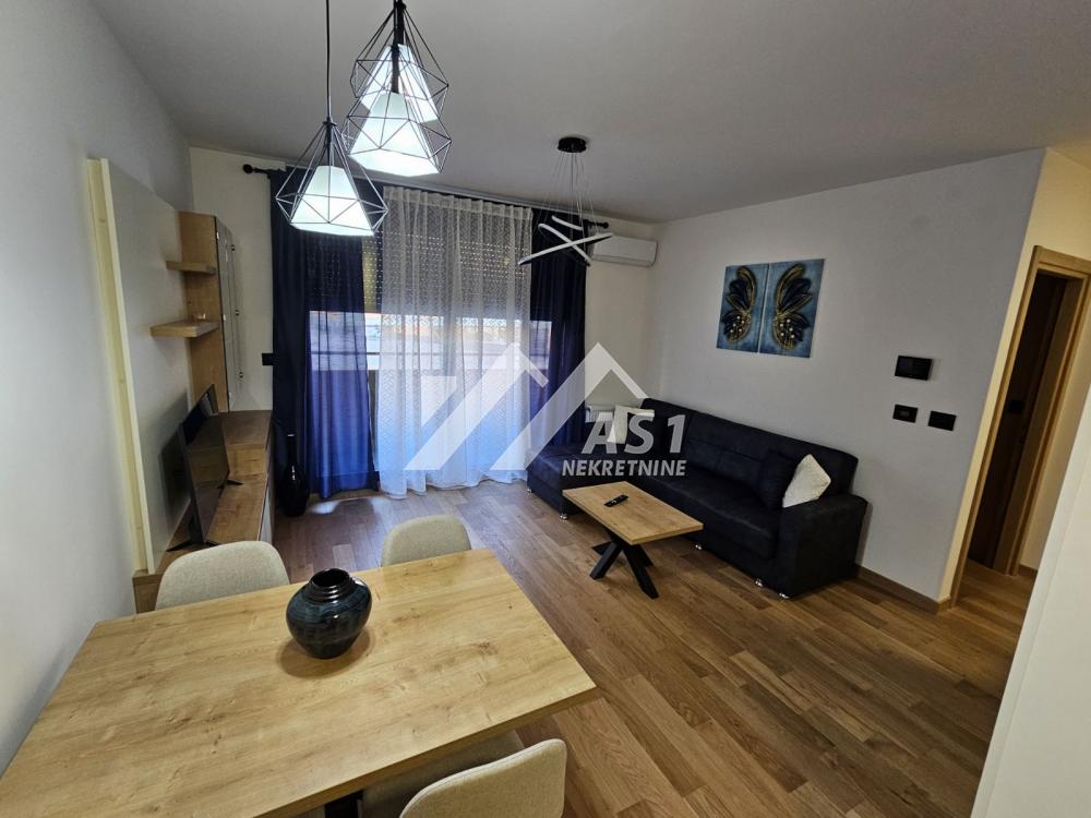 Izdajem LUX dvosoban stan - novogradnja !! ID#5671
550 €