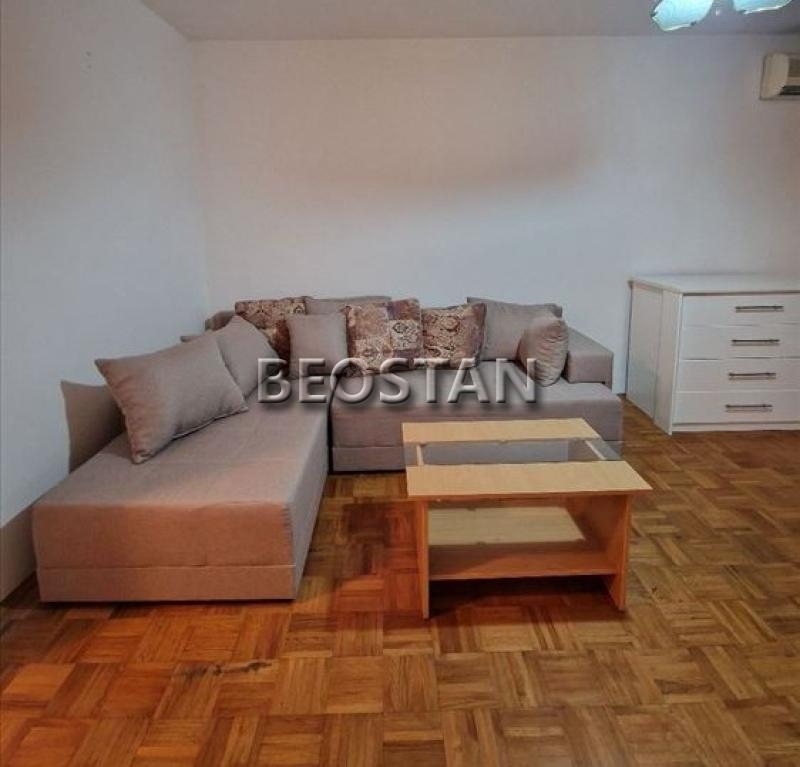 Bežanijska kosa - Bezanijska kosa 2 #61215
450 €