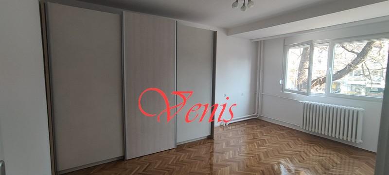 BULEVAR ul. Bulevar Kralja Petra 43m2 - 300 Evra ID#2705
300 €