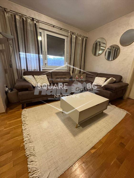 Jovanička, 2.0 namešten, parking ID#5070
950 €