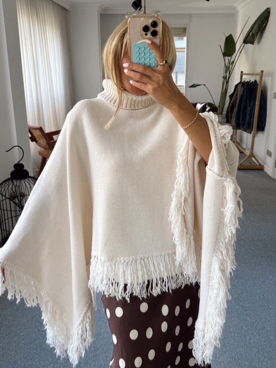 THE FRINGE COUTURE KNIT PONCHO