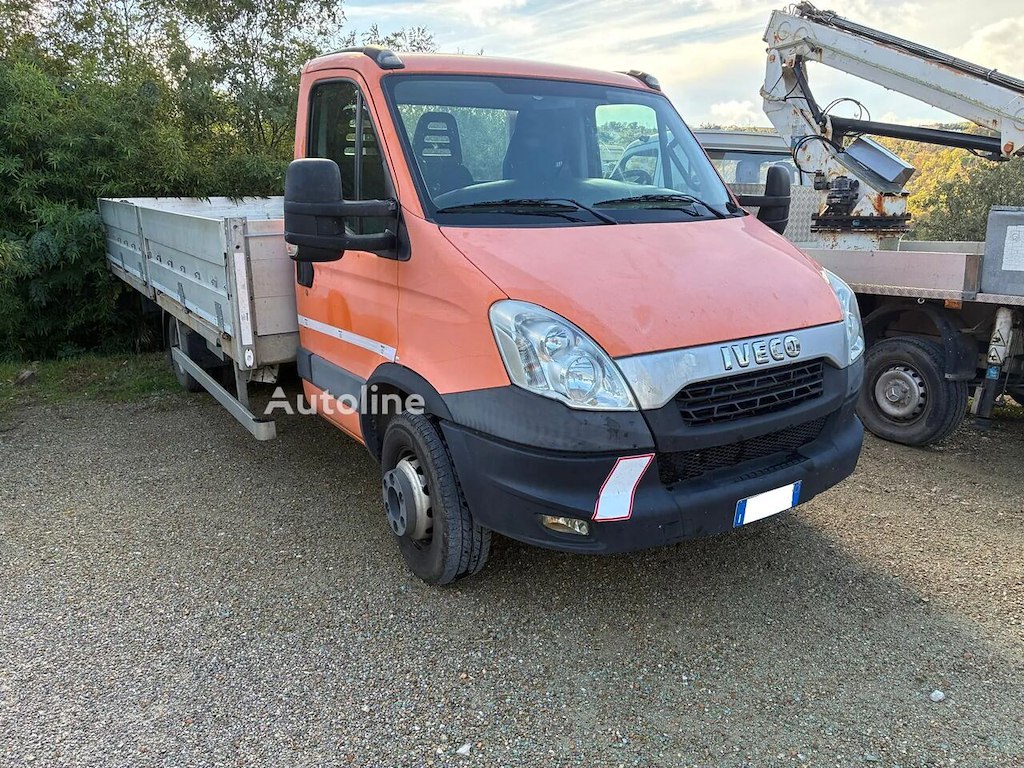 IVECO DAILY 70C17 kamion s ravnom platformom
