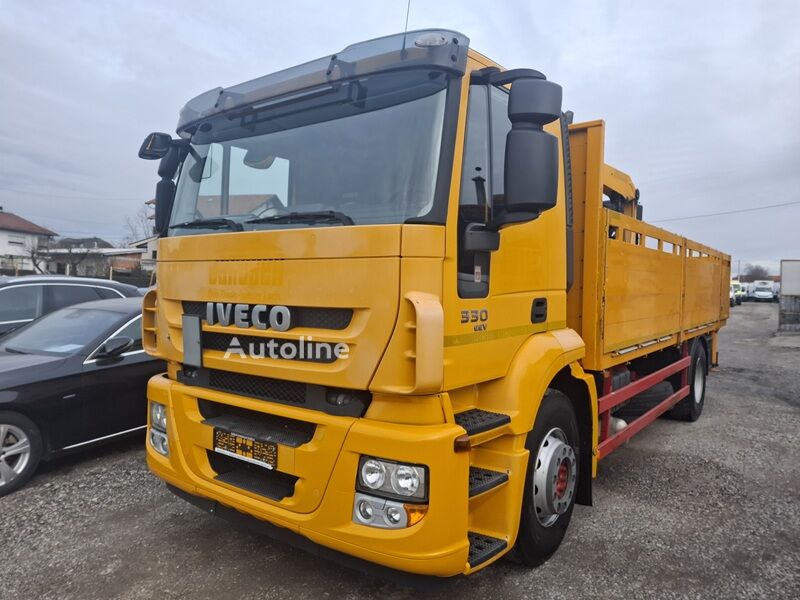 IVECO STRALIS 330 kamion s ravnom platformom