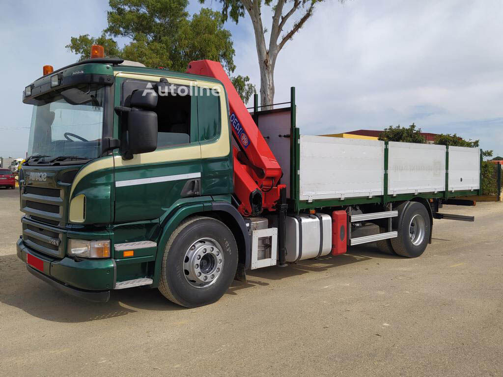 Scania P 270 kamion s ravnom platformom