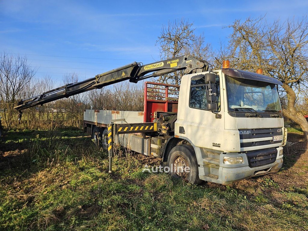 DAF 75.310 kamion s ravnom platformom