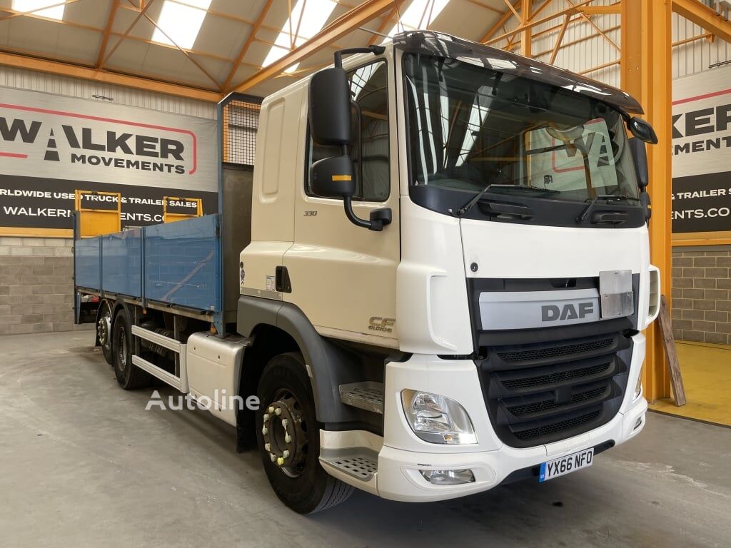 DAF CF330 kamion s ravnom platformom