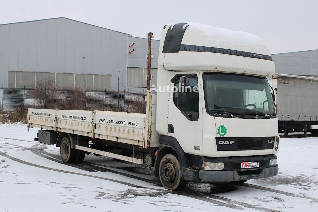 DAF FA LF45.180 kamion s ravnom platformom