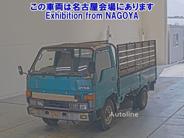 Toyota DYNA kamion s ravnom platformom