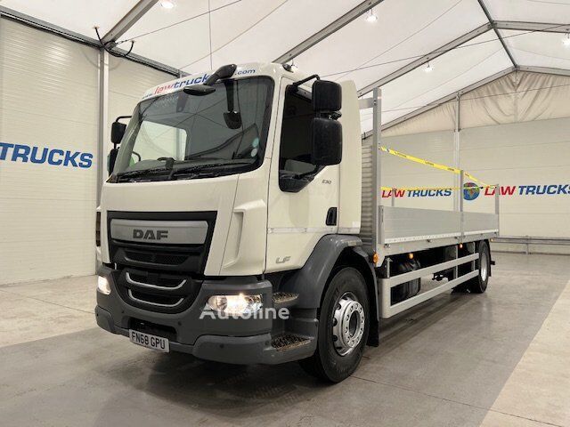 DAF LF 230 kamion s ravnom platformom