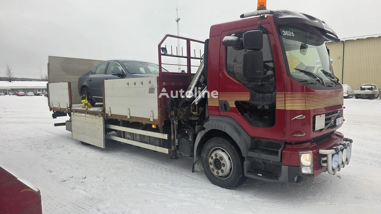 Volvo FL240 kamion s ravnom platformom
