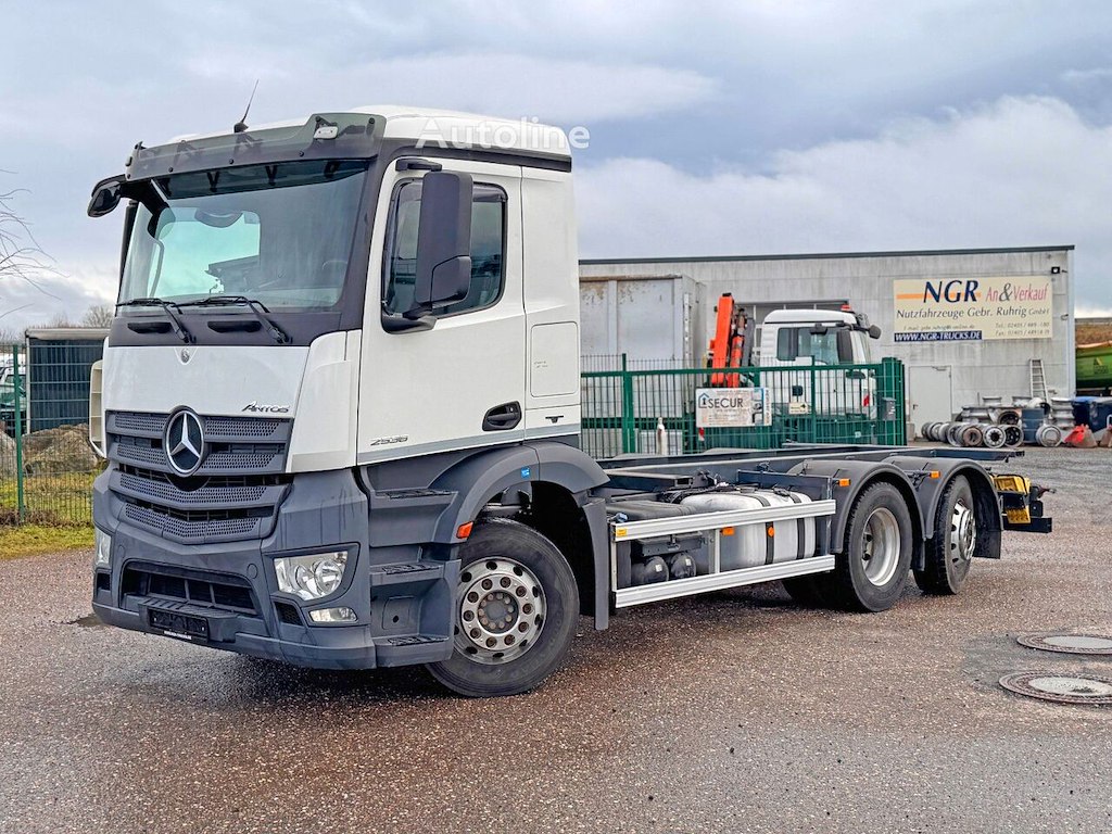 Mercedes-Benz 2536 ADR Valid & kipphydraulik für Gastank kamion šasija
