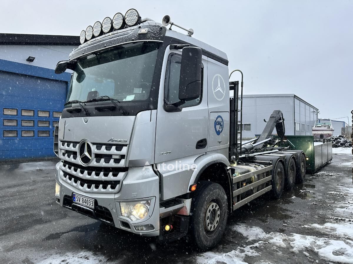 Prodaje se Mercedes-Benz Arocs 3251 8x4 510hk Multilift m/knekk – ADR – EU 2027 – Full do rol kiper sa kukom na aukciji