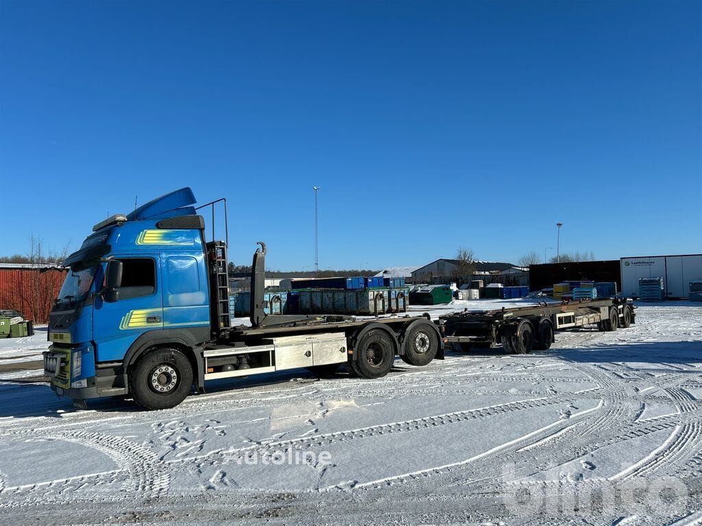 Prodaje se Volvo FM 6*2 rol kiper sa kukom na aukciji