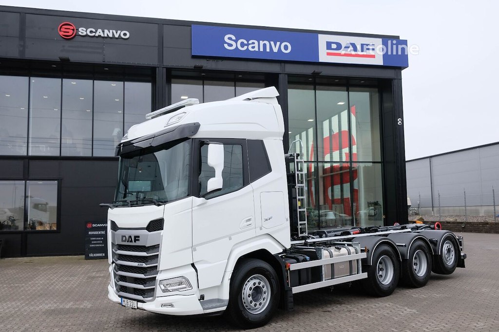 Novi DAF XF kamion rol kiper