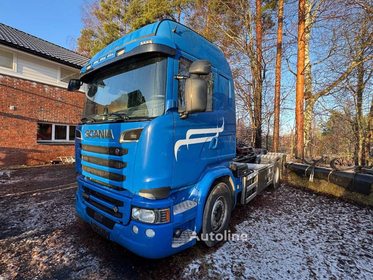 Prodaje se Scania R-serie rol kiper sa kukom na aukciji