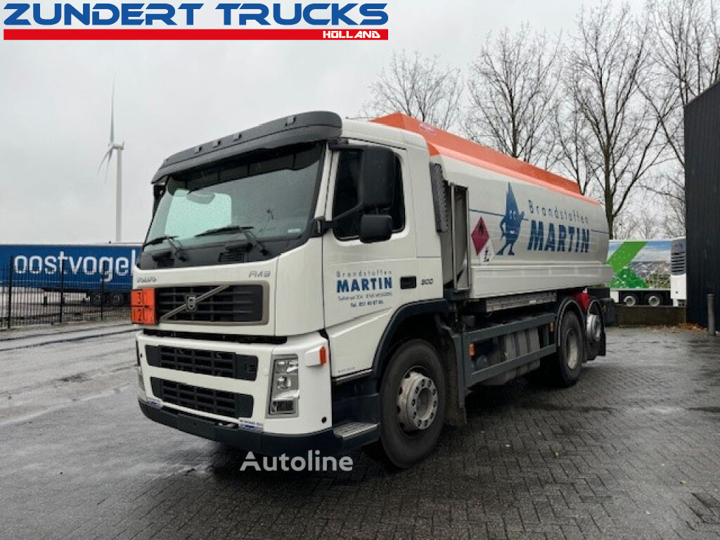 Volvo FM9 300 6X2 TANKWAGEN 4 COMP 18000 LITER autocisterna