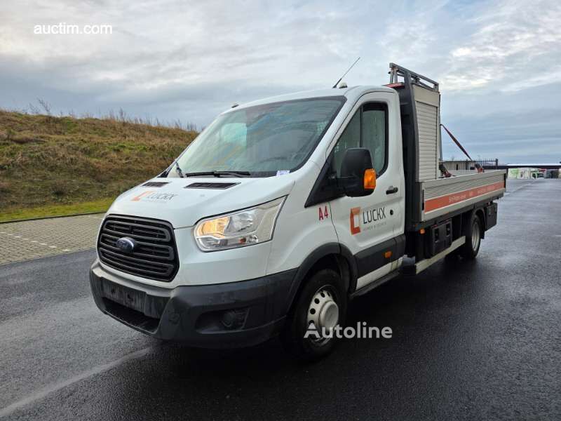 Prodaje se Ford Transit vozilo za prevoz stakla na aukciji