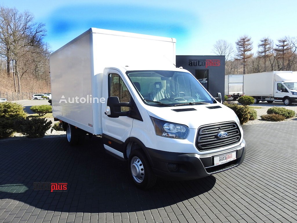 Ford TRANSIT BOX LIFT 8 PALLETS TWIN WHEELS AIR CONDITIONING 130HP kamion furgon < 3.5t