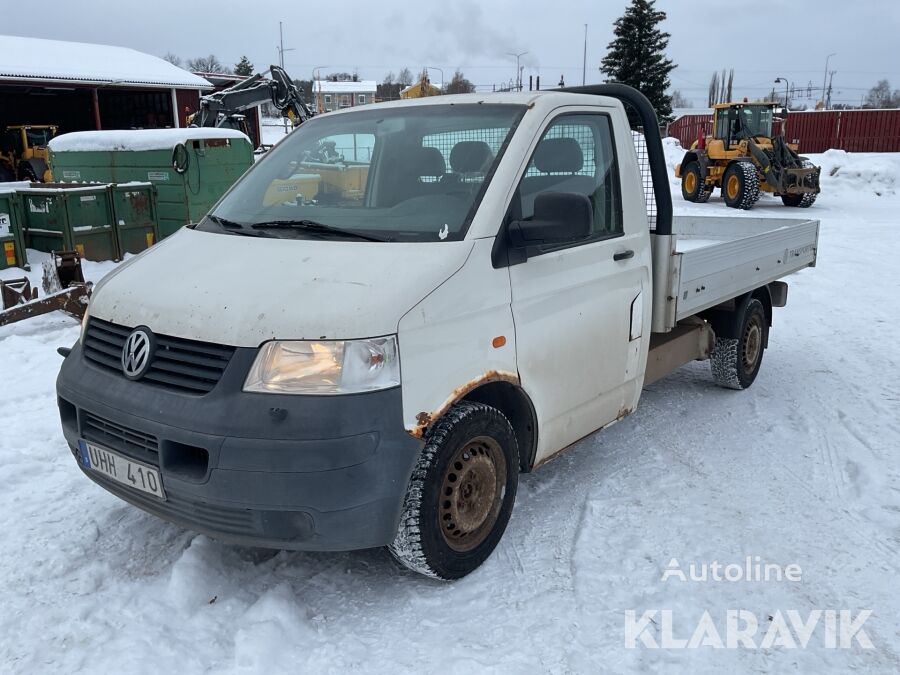 Prodaje se Volkswagen Transporter T5 1,9 TDI kamion s ravnom platformom < 3.5t na aukciji