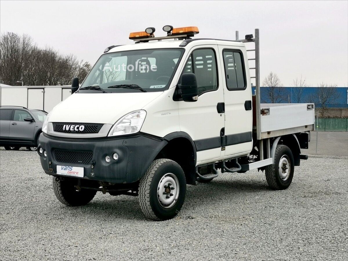 IVECO Daily 55S17W 4x4/valník/7míst/tažné kamion s ravnom platformom < 3.5t