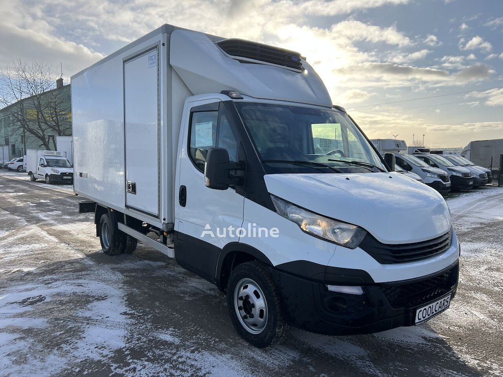IVECO Daily 35C14 Carrier Xarios 350 (320) kamion hladnjača < 3.5t