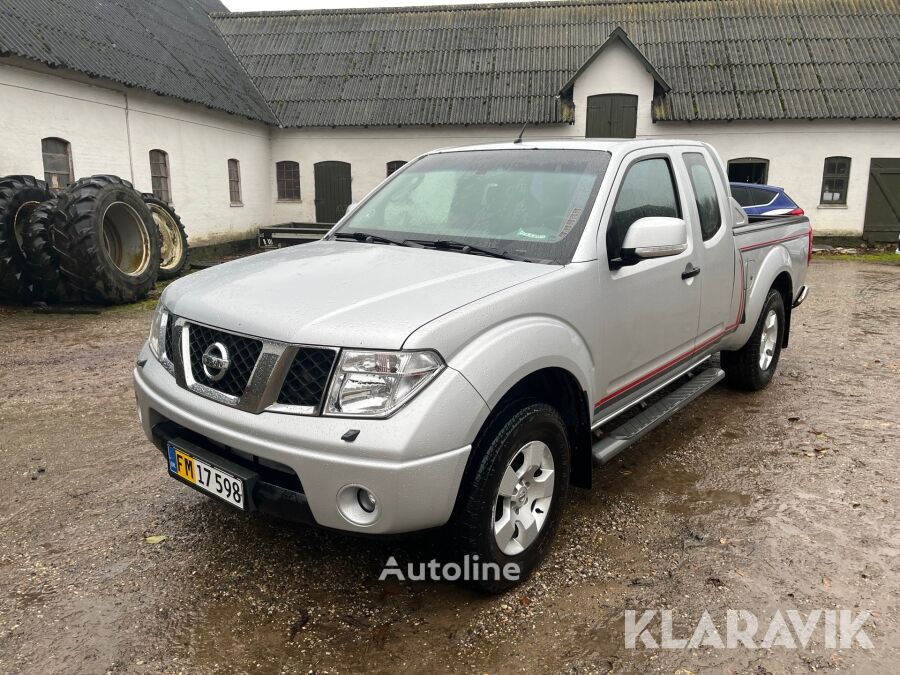Prodaje se Nissan Navara minibus furgon na aukciji