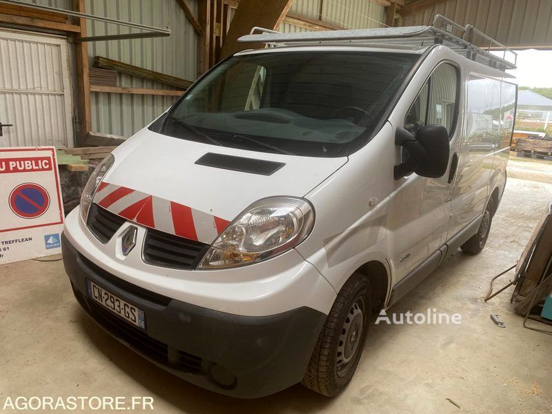 Prodaje se Renault TRAFIC minibus furgon na aukciji