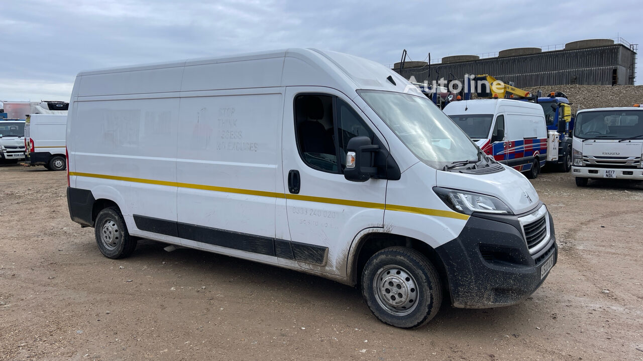 Prodaje se Peugeot BOXER 335 2.2 BLUE HDI minibus furgon na aukciji