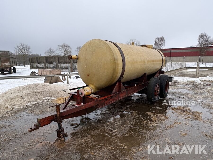 Prodaje se Vattentunna för betesdjur rezervoar za skladistenje goriva na aukciji