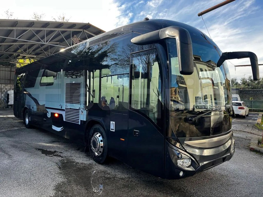 Prodaje se IVECO Magelys turistički autobus na aukciji